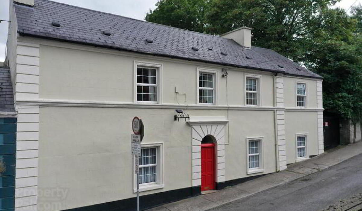 Gallery : Unique home in Carrick-in-Shannon offers stunning views of ...