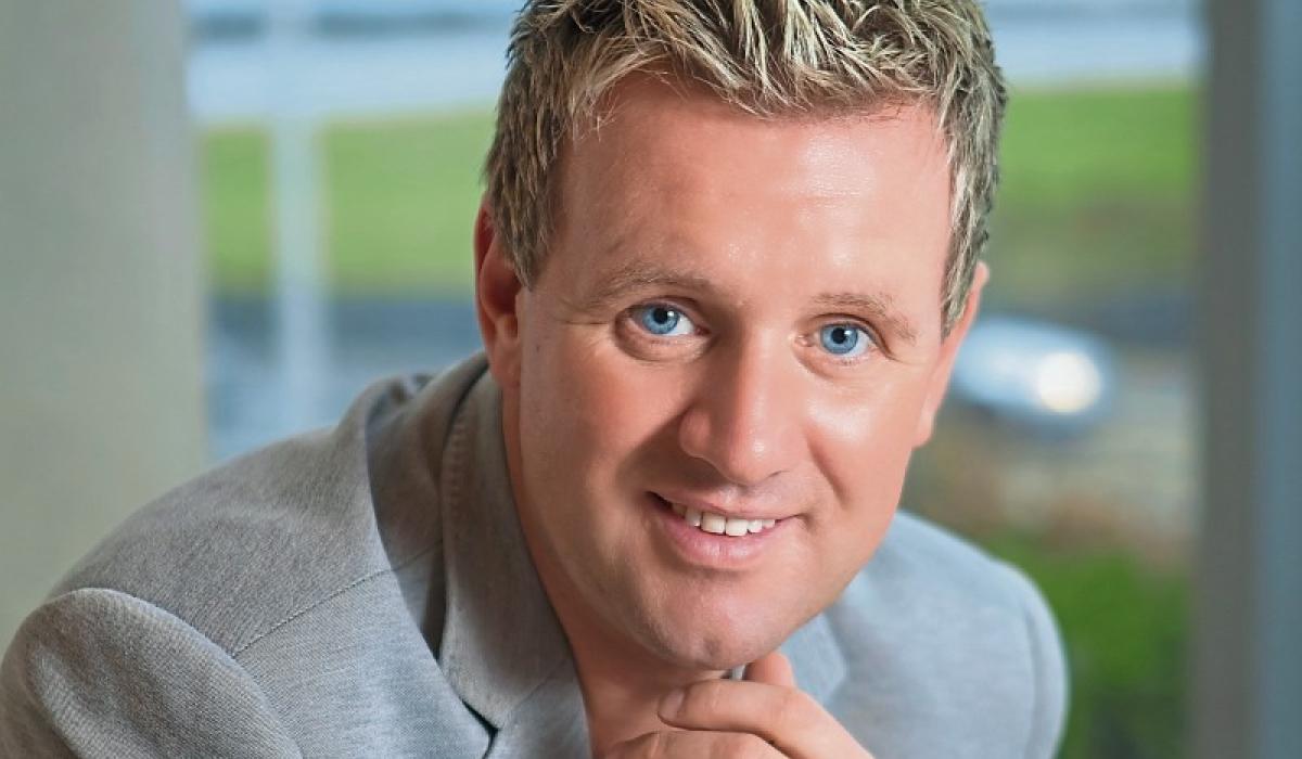 Mike Denver and guests in concert at Carrick-on-Shannon's Landmark ...