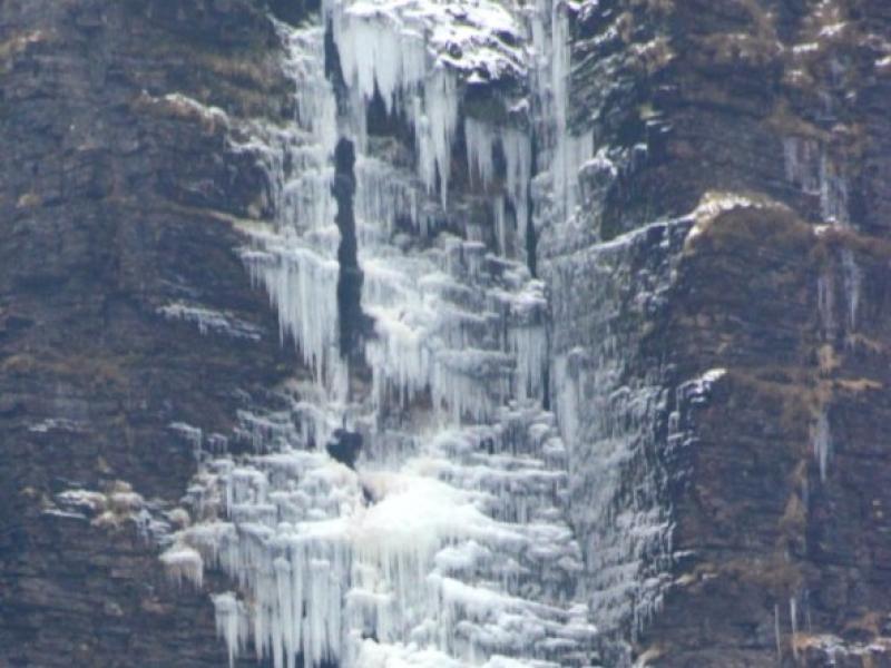 Stunning pictures highlight beauty of Glencar Waterfall and Devil's ...