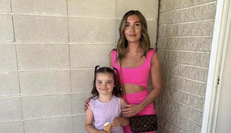 'Watch over your babygirl': Tributes pour in after young mother ...