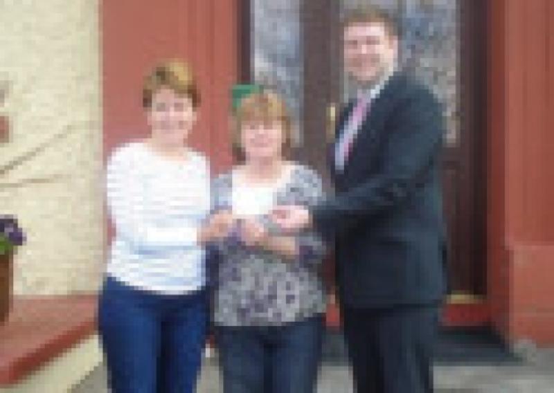 Donation made to Carrigallen VS - Leitrim Live