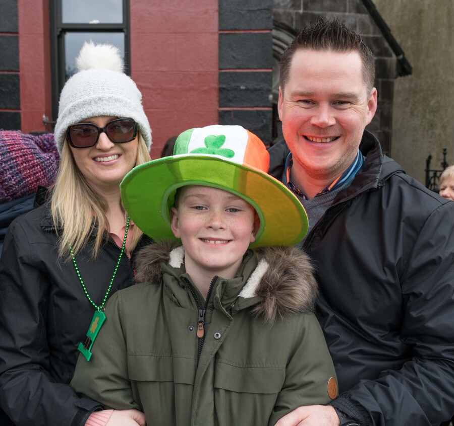 Gallery 2: Carrick-on-Shannon Parade draws huge crowd - Page 1 of 66 ...