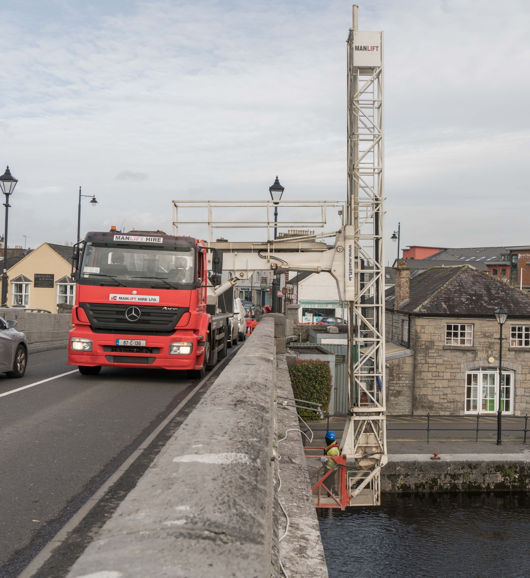 Significant traffic disruption in Carrick-on-Shannon as work begins on ...