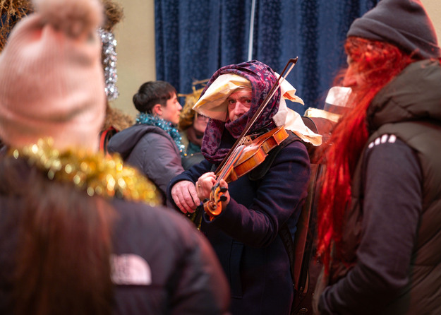 Gallery: Leitrim Mummers light up Drumkeerin with festive parade - Page ...